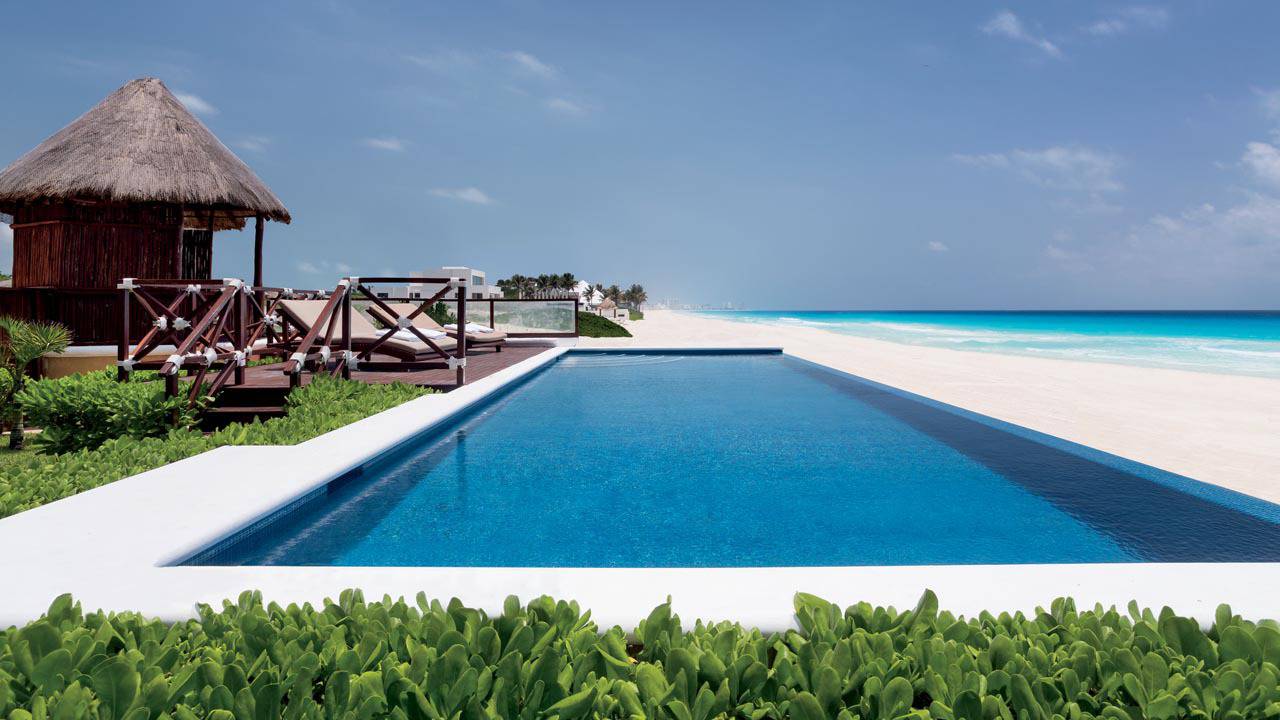 The Ritz Carlton Hotel Cancun - 5 star luxury hotels